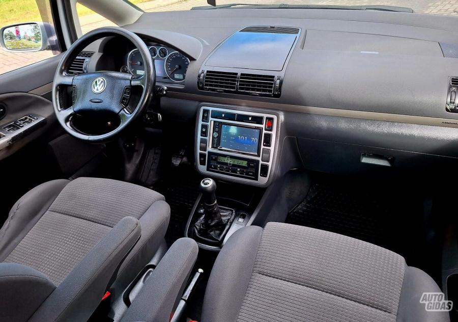 Grey Volkswagen Sharan 2002 in Radviliskis, with an engine capacity of 1.90 L and mileage of 251 thousand km for 3750 €, photo 18 on AUTOMOTO.COM.LV