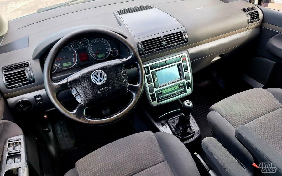 Grey Volkswagen Sharan 2002 in Radviliskis, with an engine capacity of 1.90 L and mileage of 251 thousand km for 3750 €, photo 22 on AUTOMOTO.COM.LV
