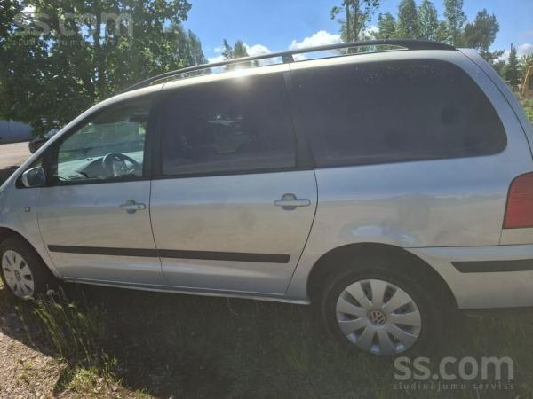 Grey Volkswagen Sharan 2002 in Ogre, with an engine capacity of 1.90 L and mileage of 327 thousand km for 1800 €, photo 3 on AUTOMOTO.COM.LV