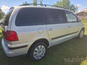 Grey Volkswagen Sharan 2002 in Ogre, with an engine capacity of 1.90 L and mileage of 327 thousand km for 1800 €, photo 5 on AUTOMOTO.COM.LV