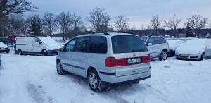 Pelēks Volkswagen Sharan 2002 Valmiera, ar dzinēja tilpumu 1.90 L un nobraukumu 349 tūkst. km par 1750 €, foto 6 vietnē AUTOMOTO.COM.LV
