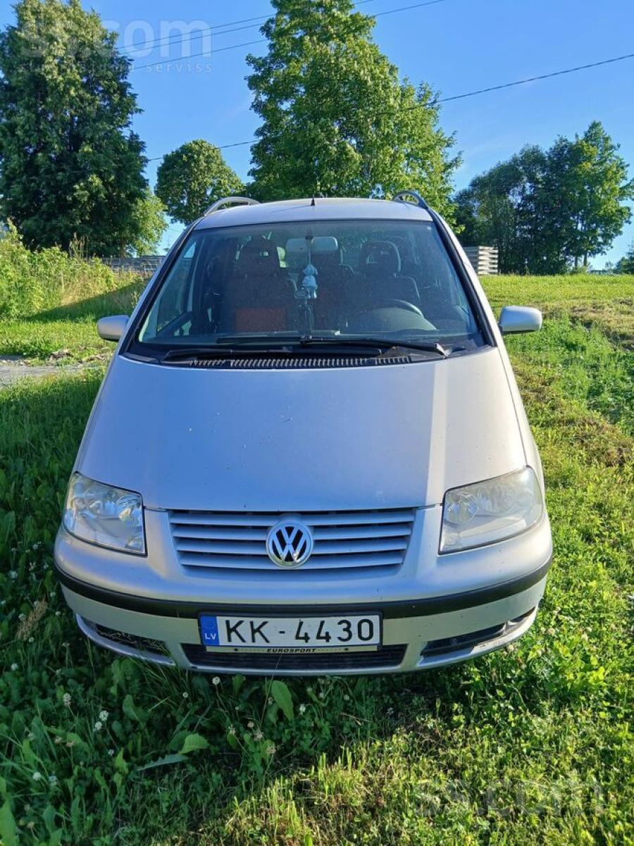 Pelēks Volkswagen Sharan 2002 Rēzekne, ar dzinēja tilpumu 1.90 L un nobraukumu 336 tūkst. km par 700 €, foto 1 vietnē AUTOMOTO.COM.LV