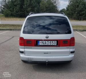 Pelēks Volkswagen Sharan 2003 Kaišiadorys, ar dzinēja tilpumu 1.90 L un nobraukumu 341 tūkst. km par 1300 €, foto 3 vietnē AUTOMOTO.COM.LV
