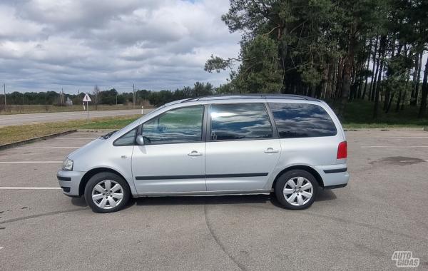 Grey Volkswagen Sharan 2003 in Kaisiadorys, with an engine capacity of 1.90 L and mileage of 341 thousand km for 1300 €, photo 5 on AUTOMOTO.COM.LV