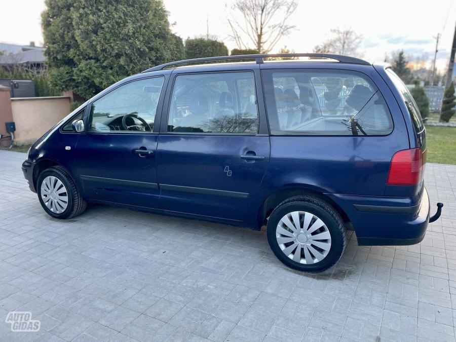 Pelēks Volkswagen Sharan 2003 Viļņa, ar dzinēja tilpumu 1.90 L un nobraukumu 370 tūkst. km par 1700 €, foto 6 vietnē AUTOMOTO.COM.LV
