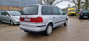 Grey Volkswagen Sharan 2003 in Valmiera, with an engine capacity of 1.90 L and mileage of 266 thousand km for 1400 €, photo 4 on AUTOMOTO.COM.LV