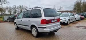 Grey Volkswagen Sharan 2003 in Valmiera, with an engine capacity of 1.90 L and mileage of 266 thousand km for 1400 €, photo 5 on AUTOMOTO.COM.LV