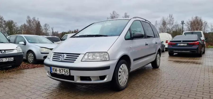 Grey Volkswagen Sharan 2003 in Valmiera, with an engine capacity of 1.90 L and mileage of 266 thousand km for 1400 €, photo 7 on AUTOMOTO.COM.LV