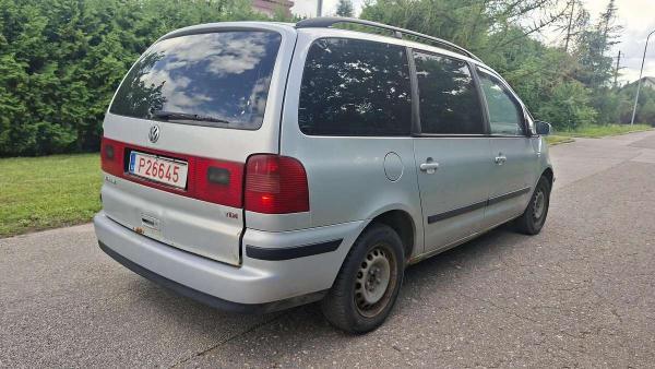 Grey Volkswagen Sharan 2003 in Kaunas, with an engine capacity of 1.90 L and mileage of 354 thousand km for 570 €, photo 8 on AUTOMOTO.COM.LV