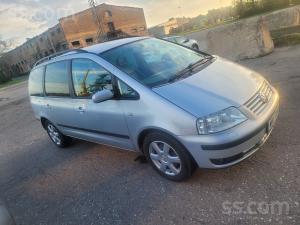 Grey Volkswagen Sharan 2003 in Riga, with an engine capacity of 1.90 L and mileage of 241 thousand km for 2300 €, photo 3 on AUTOMOTO.COM.LV