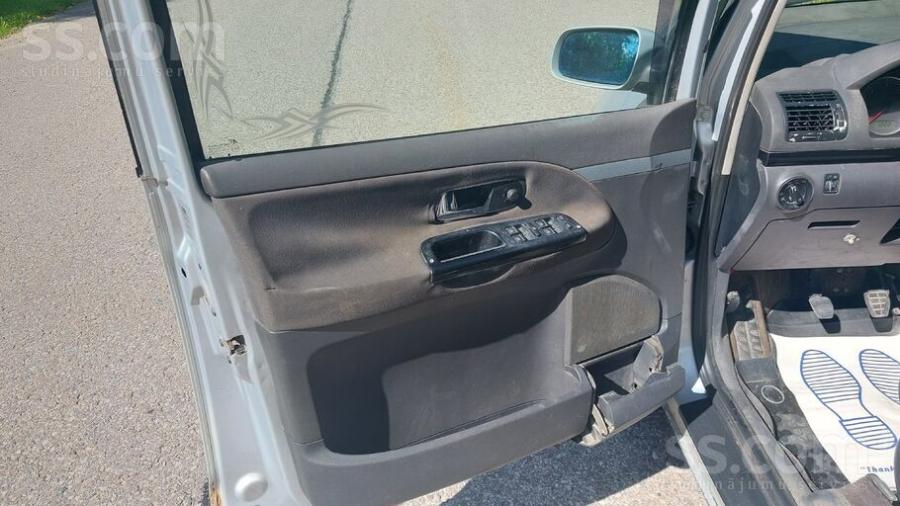Pelēks Volkswagen Sharan 2003 Alūksne, ar dzinēja tilpumu 1.90 L un nobraukumu 0 tūkst. km par 850 €, foto 11 vietnē AUTOMOTO.COM.LV
