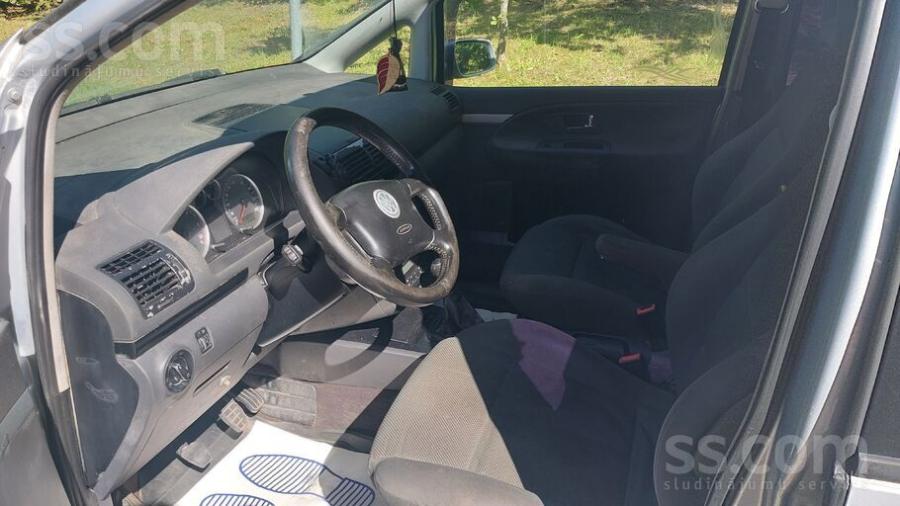Pelēks Volkswagen Sharan 2003 Alūksne, ar dzinēja tilpumu 1.90 L un nobraukumu 0 tūkst. km par 850 €, foto 12 vietnē AUTOMOTO.COM.LV