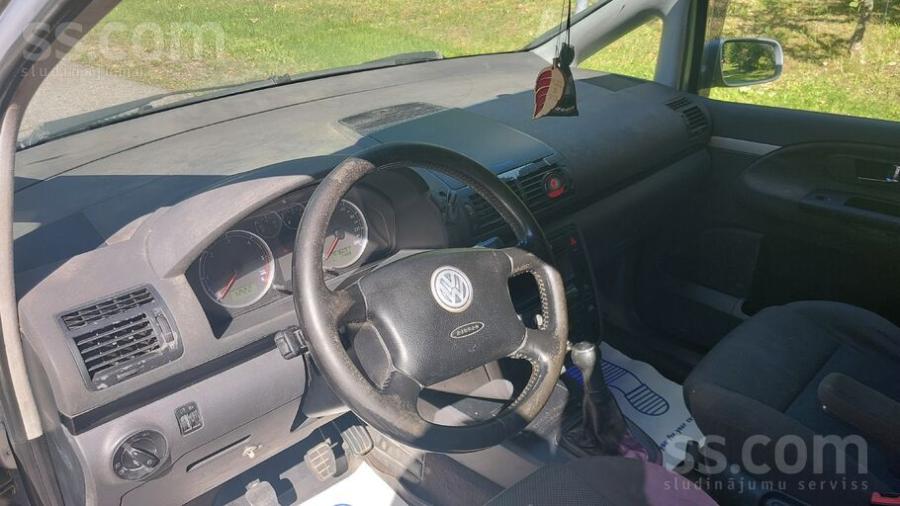 Pelēks Volkswagen Sharan 2003 Alūksne, ar dzinēja tilpumu 1.90 L un nobraukumu 0 tūkst. km par 850 €, foto 13 vietnē AUTOMOTO.COM.LV