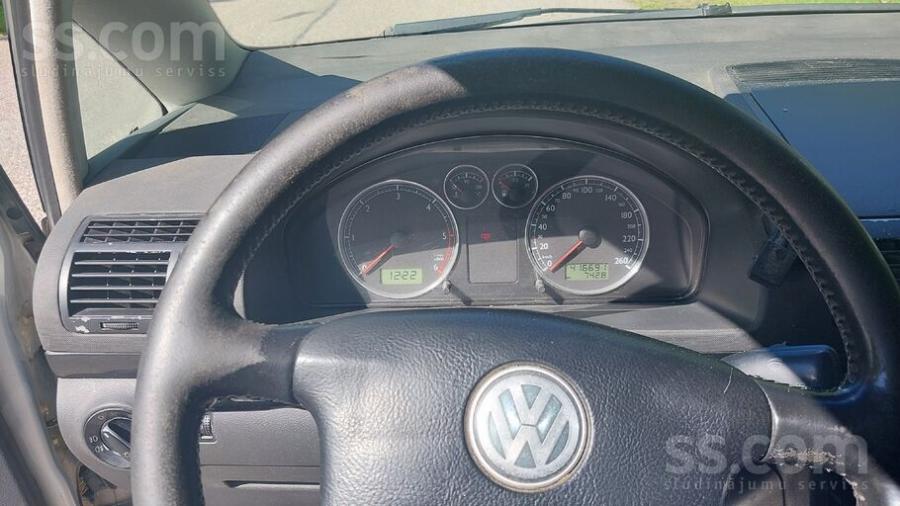 Pelēks Volkswagen Sharan 2003 Alūksne, ar dzinēja tilpumu 1.90 L un nobraukumu 0 tūkst. km par 850 €, foto 14 vietnē AUTOMOTO.COM.LV
