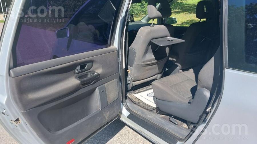 Pelēks Volkswagen Sharan 2003 Alūksne, ar dzinēja tilpumu 1.90 L un nobraukumu 0 tūkst. km par 850 €, foto 19 vietnē AUTOMOTO.COM.LV