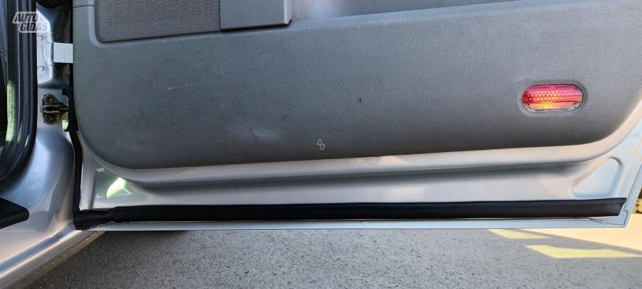 Pelēks Volkswagen Sharan 2003 Šauļi, ar dzinēja tilpumu 1.80 L un nobraukumu 146 tūkst. km par 3750 €, foto 14 vietnē AUTOMOTO.COM.LV