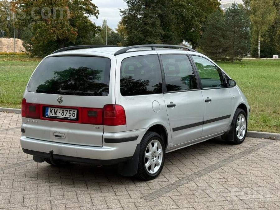 Grey Volkswagen Sharan 2003 in Riga, with an engine capacity of 1.90 L and mileage of 292 thousand km for 1590 €, photo 7 on AUTOMOTO.COM.LV