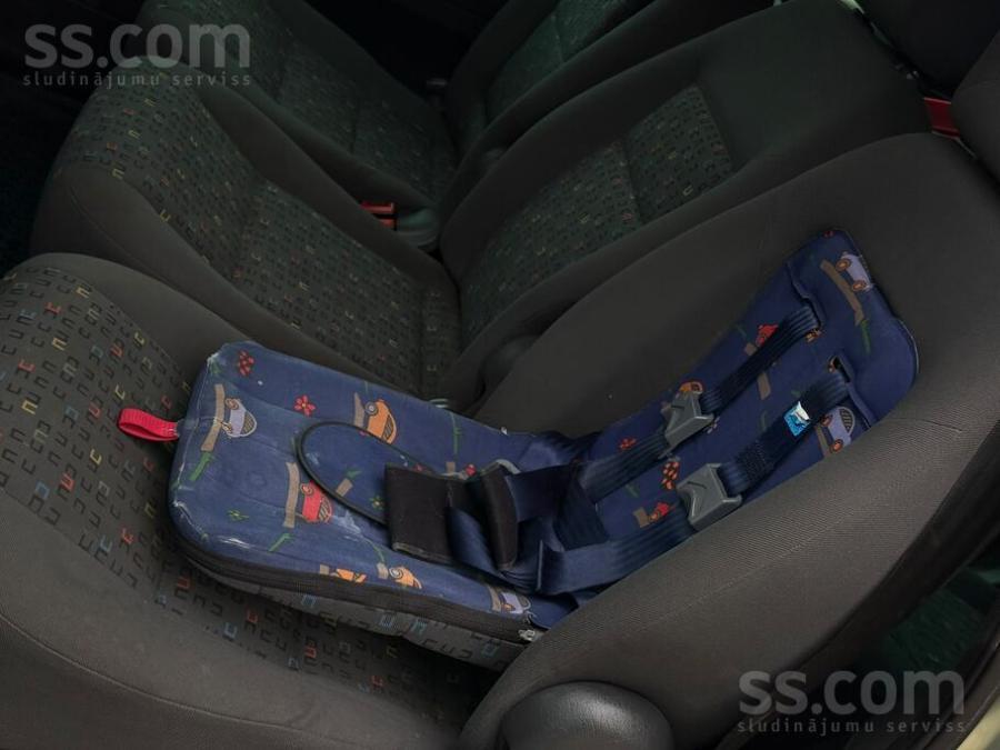 Grey Volkswagen Sharan 2003 in Riga, with an engine capacity of 1.90 L and mileage of 292 thousand km for 1590 €, photo 16 on AUTOMOTO.COM.LV