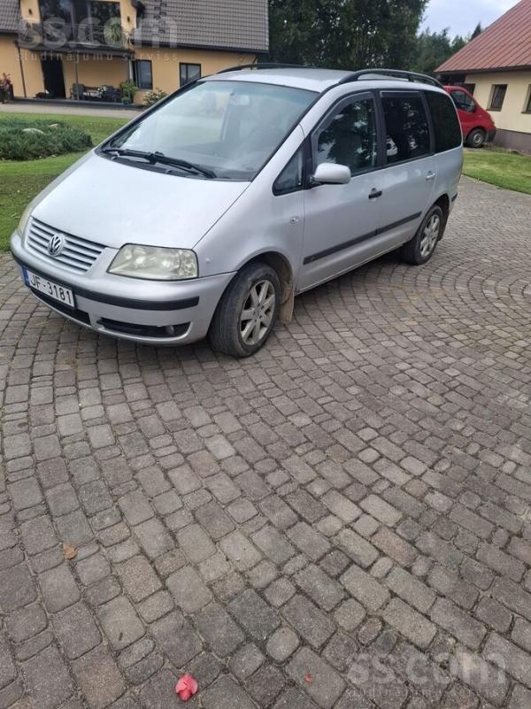 Grey Volkswagen Sharan 2003 in Valmiera, with an engine capacity of 1.90 L and mileage of 350 thousand km for 500 €, photo 5 on AUTOMOTO.COM.LV