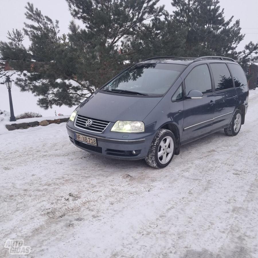 Grey Volkswagen Sharan 2004 in Marijampole, with an engine capacity of 1.90 L and mileage of 260 thousand km for 2900 €, photo 1 on AUTOMOTO.COM.LV