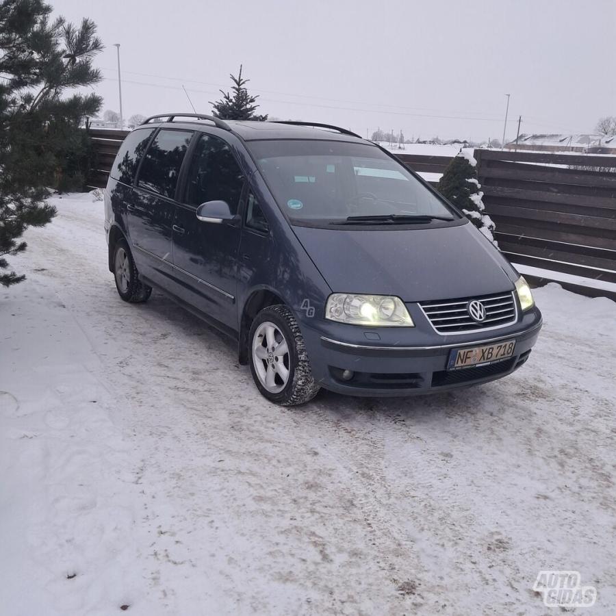 Grey Volkswagen Sharan 2004 in Marijampole, with an engine capacity of 1.90 L and mileage of 260 thousand km for 2900 €, photo 2 on AUTOMOTO.COM.LV