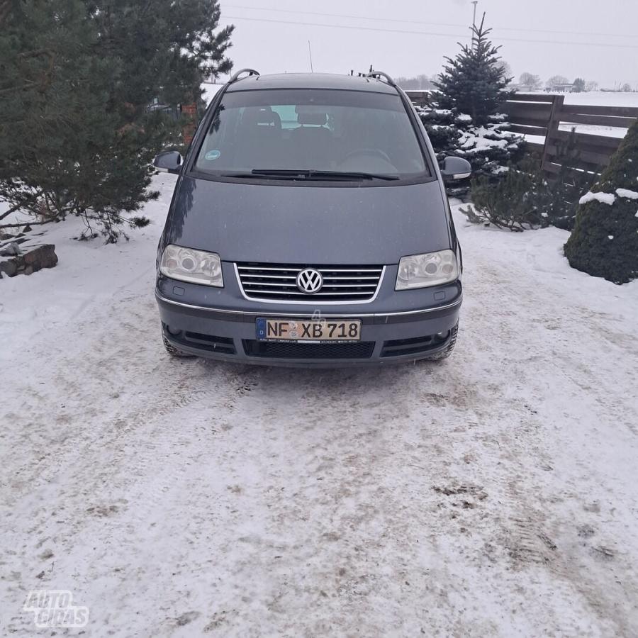 Grey Volkswagen Sharan 2004 in Marijampole, with an engine capacity of 1.90 L and mileage of 260 thousand km for 2900 €, photo 3 on AUTOMOTO.COM.LV