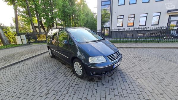 Grey Volkswagen Sharan 2004 in Kaunas, with an engine capacity of 1.90 L and mileage of 415 thousand km for 1850 €, photo 10 on AUTOMOTO.COM.LV