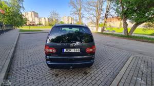 Grey Volkswagen Sharan 2004 in Kaunas, with an engine capacity of 1.90 L and mileage of 415 thousand km for 1850 €, photo 7 on AUTOMOTO.COM.LV
