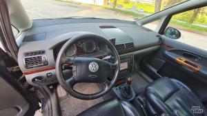 Grey Volkswagen Sharan 2004 in Kaunas, with an engine capacity of 1.90 L and mileage of 415 thousand km for 1850 €, photo 12 on AUTOMOTO.COM.LV