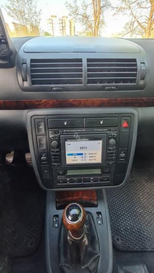 Grey Volkswagen Sharan 2004 in Kaunas, with an engine capacity of 1.90 L and mileage of 415 thousand km for 1850 €, photo 16 on AUTOMOTO.COM.LV