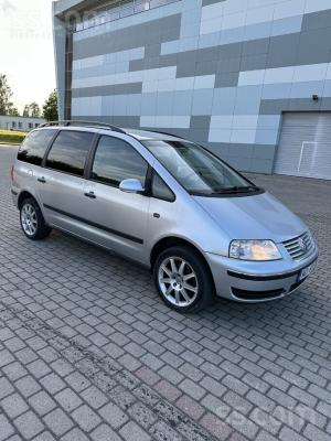 Grey Volkswagen Sharan 2004 in Dobele, with an engine capacity of 1.90 L and mileage of 337 thousand km for 1790 €, photo 5 on AUTOMOTO.COM.LV