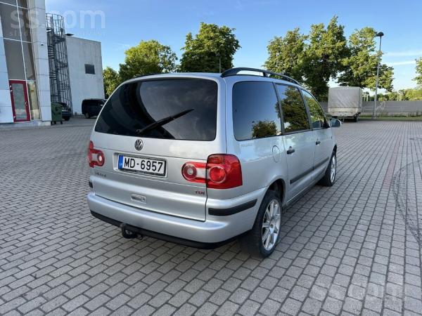 Pelēks Volkswagen Sharan 2004 Dobele, ar dzinēja tilpumu 1.90 L un nobraukumu 337 tūkst. km par 1790 €, foto 6 vietnē AUTOMOTO.COM.LV