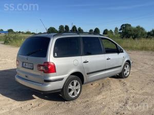 Pelēks Volkswagen Sharan 2004 Tukums, ar dzinēja tilpumu 1.90 L un nobraukumu 372 tūkst. km par 1500 €, foto 4 vietnē AUTOMOTO.COM.LV