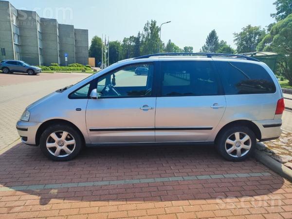 Pelēks Volkswagen Sharan 2004 Preiļi, ar dzinēja tilpumu 1.90 L un nobraukumu 300 tūkst. km par 2100 €, foto 8 vietnē AUTOMOTO.COM.LV