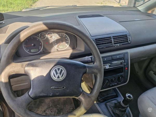 Grey Volkswagen Sharan 2004 in Klaipeda, with an engine capacity of 1.90 L and mileage of 447 thousand km for 750 €, photo 6 on AUTOMOTO.COM.LV