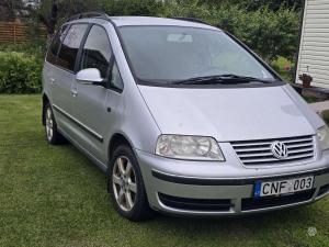 Pelēks Volkswagen Sharan 2004 Viļņa, ar dzinēja tilpumu 1.90 L un nobraukumu 364 tūkst. km par 1500 €, foto  vietnē AUTOMOTO.COM.LV