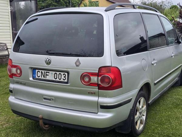 Pelēks Volkswagen Sharan 2004 Viļņa, ar dzinēja tilpumu 1.90 L un nobraukumu 364 tūkst. km par 1500 €, foto 2 vietnē AUTOMOTO.COM.LV