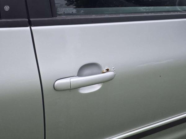 Pelēks Volkswagen Sharan 2004 Viļņa, ar dzinēja tilpumu 1.90 L un nobraukumu 364 tūkst. km par 1500 €, foto 8 vietnē AUTOMOTO.COM.LV