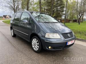Pelēks Volkswagen Sharan 2005 Rēzekne, ar dzinēja tilpumu 1.90 L un nobraukumu 400 tūkst. km par 2250 €, foto 3 vietnē AUTOMOTO.COM.LV