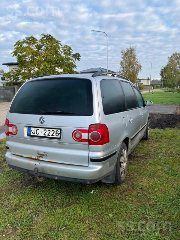 Grey Volkswagen Sharan 2005 in Riga, with an engine capacity of 1.90 L and mileage of 363 thousand km for 800 €, photo 3 on AUTOMOTO.COM.LV