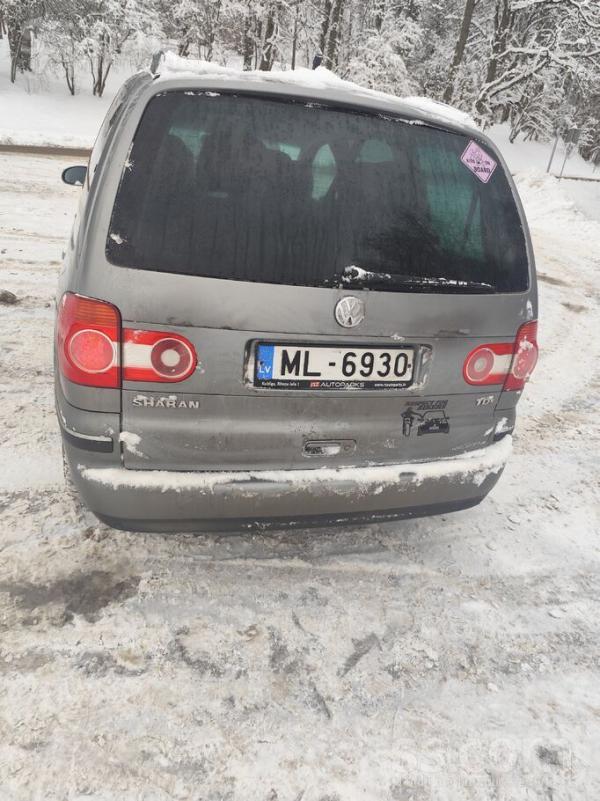 Grey Volkswagen Sharan 2005 in Talsi, with an engine capacity of 1.90 L and mileage of 344 thousand km for 2500 €, photo 2 on AUTOMOTO.COM.LV