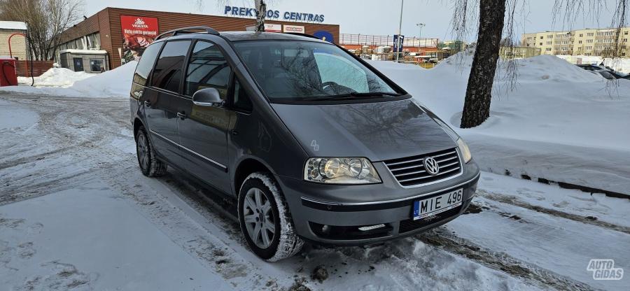 Grey Volkswagen Sharan 2005 in Telschi, with an engine capacity of 1.90 L and mileage of 399 thousand km for 3300 €, photo 2 on AUTOMOTO.COM.LV