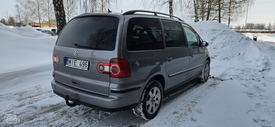 Grey Volkswagen Sharan 2005 in Telschi, with an engine capacity of 1.90 L and mileage of 399 thousand km for 3300 €, photo 3 on AUTOMOTO.COM.LV