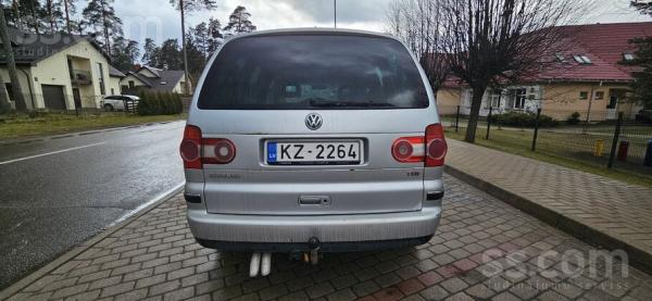 Pelēks Volkswagen Sharan 2005 Rīga, ar dzinēja tilpumu 1.90 L un nobraukumu 290 tūkst. km par 1400 €, foto 4 vietnē AUTOMOTO.COM.LV