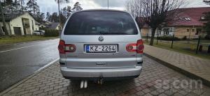 Pelēks Volkswagen Sharan 2005 Rīga, ar dzinēja tilpumu 1.90 L un nobraukumu 290 tūkst. km par 1400 €, foto 5 vietnē AUTOMOTO.COM.LV