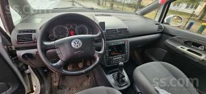Pelēks Volkswagen Sharan 2005 Rīga, ar dzinēja tilpumu 1.90 L un nobraukumu 290 tūkst. km par 1400 €, foto 9 vietnē AUTOMOTO.COM.LV