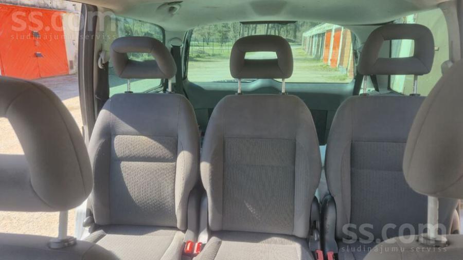 Pelēks Volkswagen Sharan 2005 Rīga, ar dzinēja tilpumu 1.90 L un nobraukumu 290 tūkst. km par 1400 €, foto 10 vietnē AUTOMOTO.COM.LV