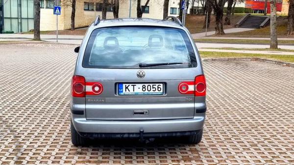 Grey Volkswagen Sharan 2005 in Cesis, with an engine capacity of 1.90 L and mileage of 455 thousand km for 1600 €, photo 6 on AUTOMOTO.COM.LV
