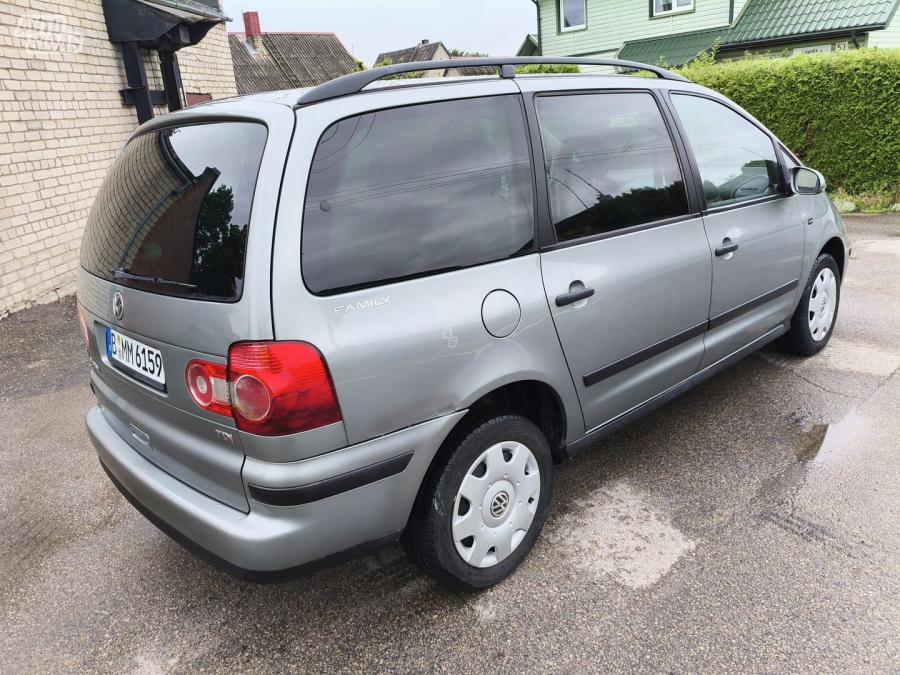 Pelēks Volkswagen Sharan 2005 Joniškis, ar dzinēja tilpumu 1.90 L un nobraukumu 239 tūkst. km par 2499 €, foto 15 vietnē AUTOMOTO.COM.LV