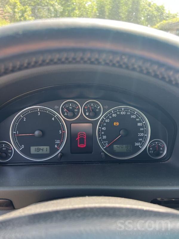 Grey Volkswagen Sharan 2005 in Ludza, with an engine capacity of 1.90 L and mileage of 420 thousand km for 1100 €, photo 7 on AUTOMOTO.COM.LV